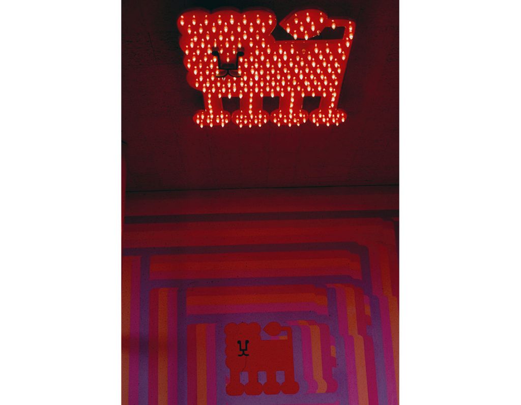 Red Lion Nightclub Logo & Signs - Lance Wyman